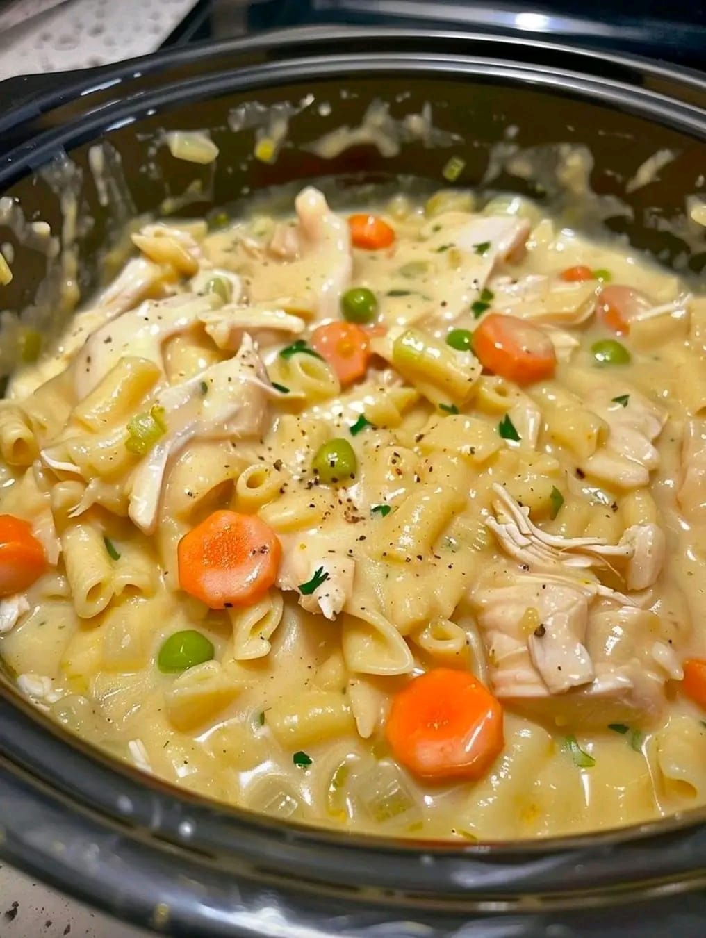 Chicken Pot Pie Noodle Skillet – aboutbackpacks